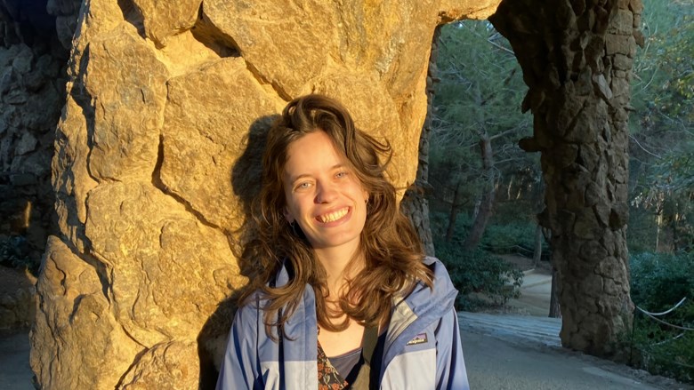 FNV: Neele Boelens (22) is nieuwe voorzitter FNV Young & United - FNV