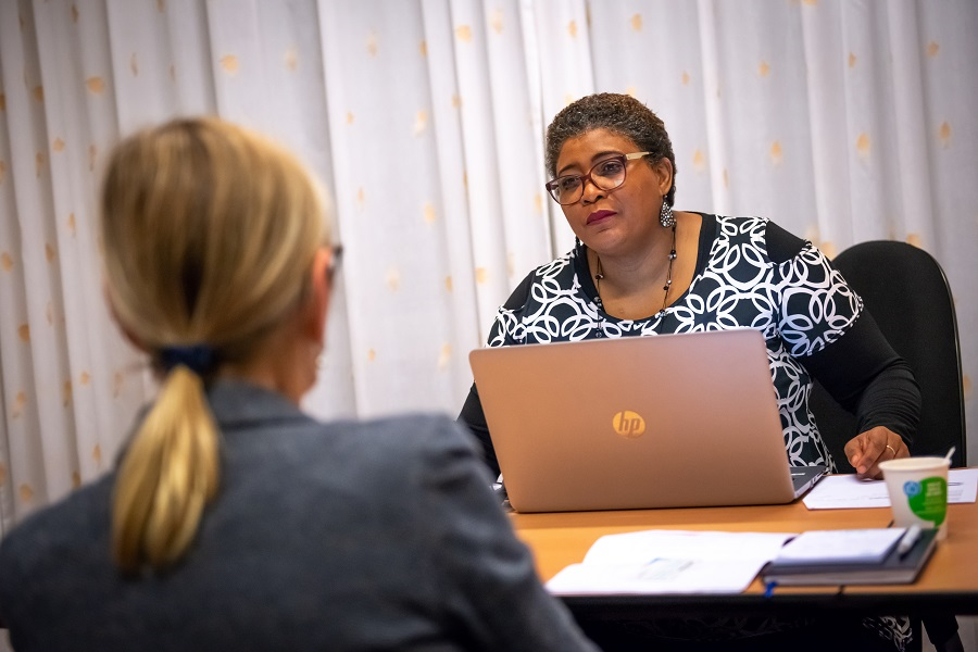 Gratis loopbaanbegeleiding nu toegankelijk voor alle bijstandsgerechtigden - FNV