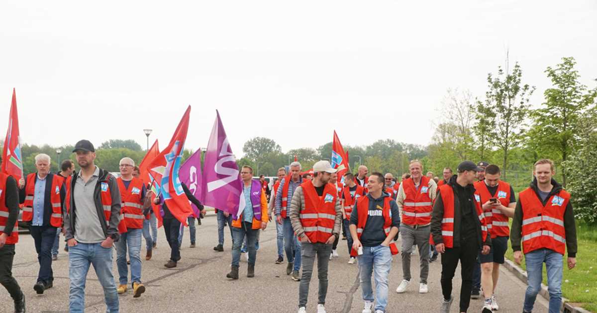 FNV: Leden stemmen na vijf stakingen in met nieuwe cao Zuivel - FNV