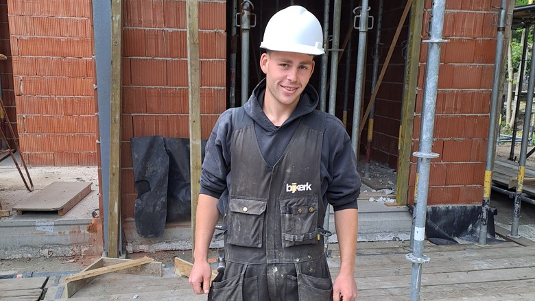 Van leerling tot vakman: Niels (21) bouwt aan zijn toekomst in de bouw ...