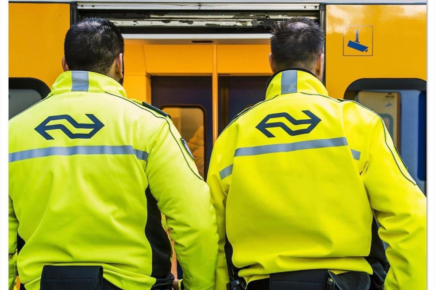 FNV Spoor V&S NS luidt de noodklok - FNV