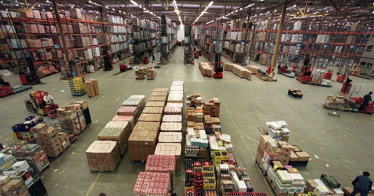 FNV wint rechtszaak: uitzendkracht Pawel Rudzki krijgt vast contract ...