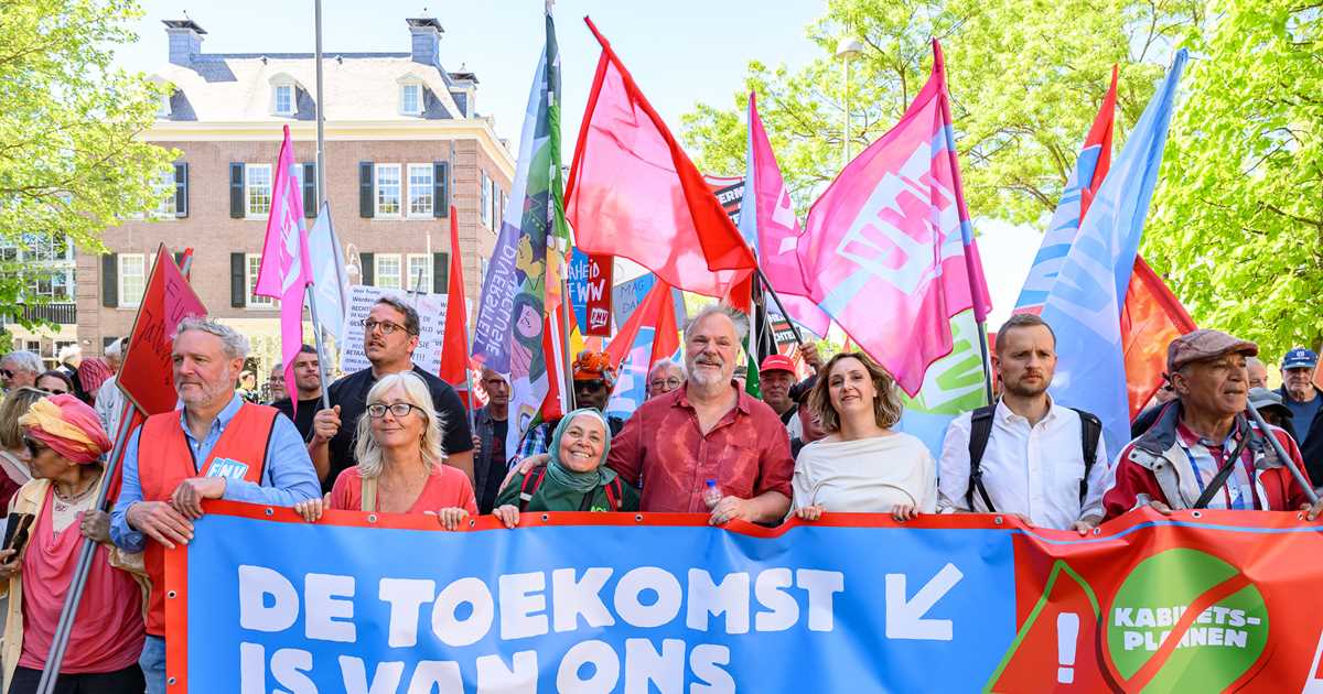 Vakbonden FNV, CNV en VCP stellen ultimatum aan het kabinet - FNV
